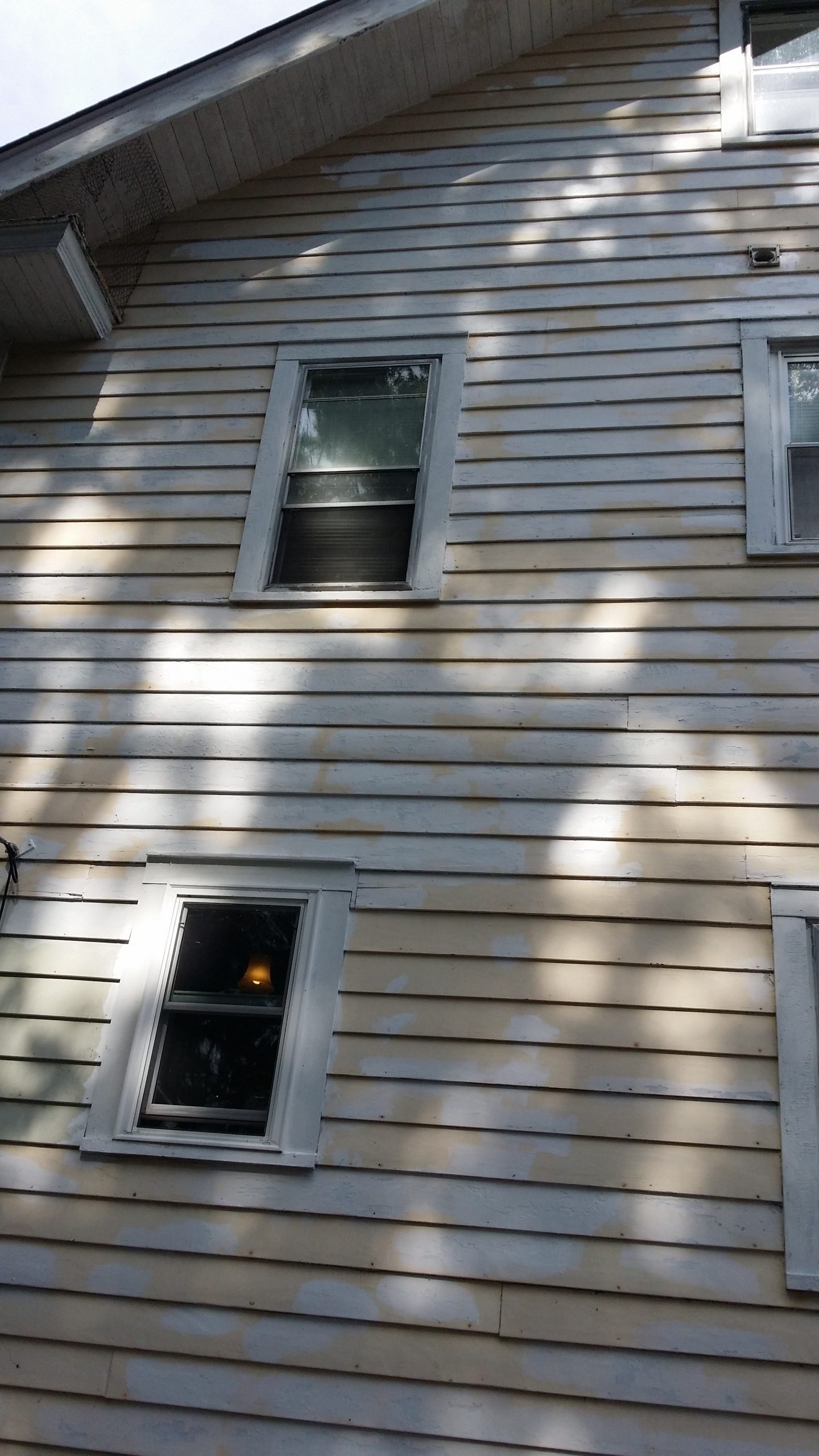 What Causes Exterior House Paint to Fade? | Expert Guide